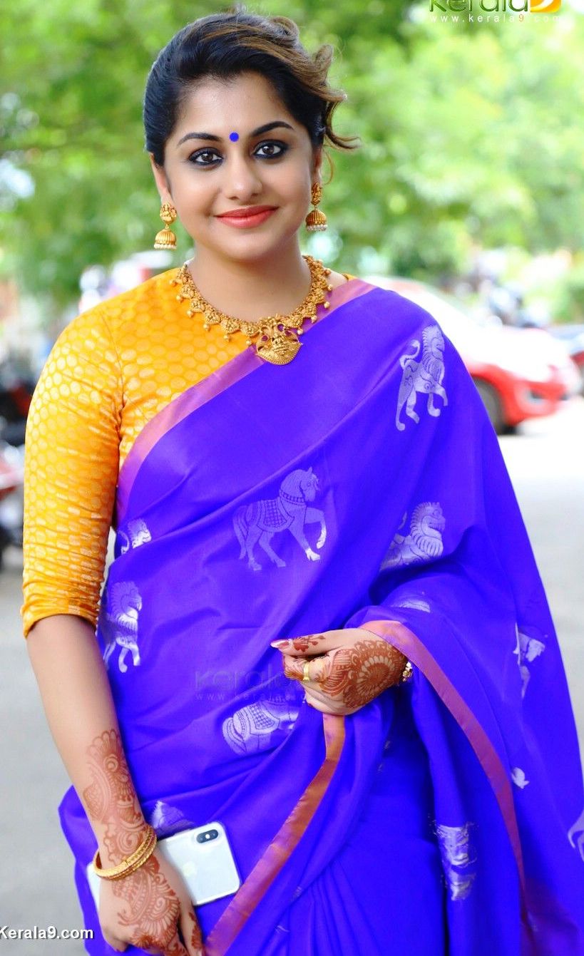 Meera Nandan Hot | Photos | Pics | New Images & HD Wallpapers