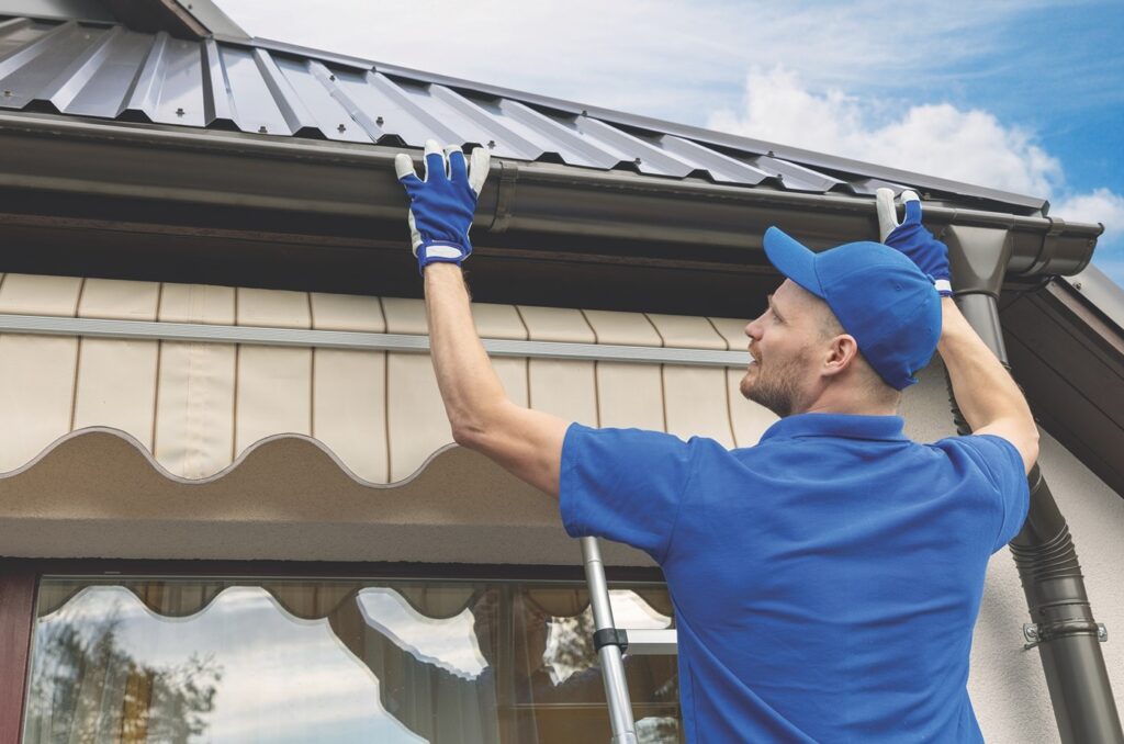 Choosing the Right Metal Roofing Contractor: A Comprehensive Guide